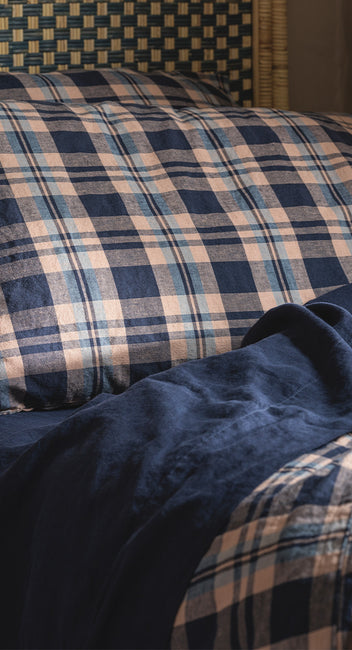 Atlantic Dallington Plaid Linen Blend Duvet Cover | Piglet in Bed US