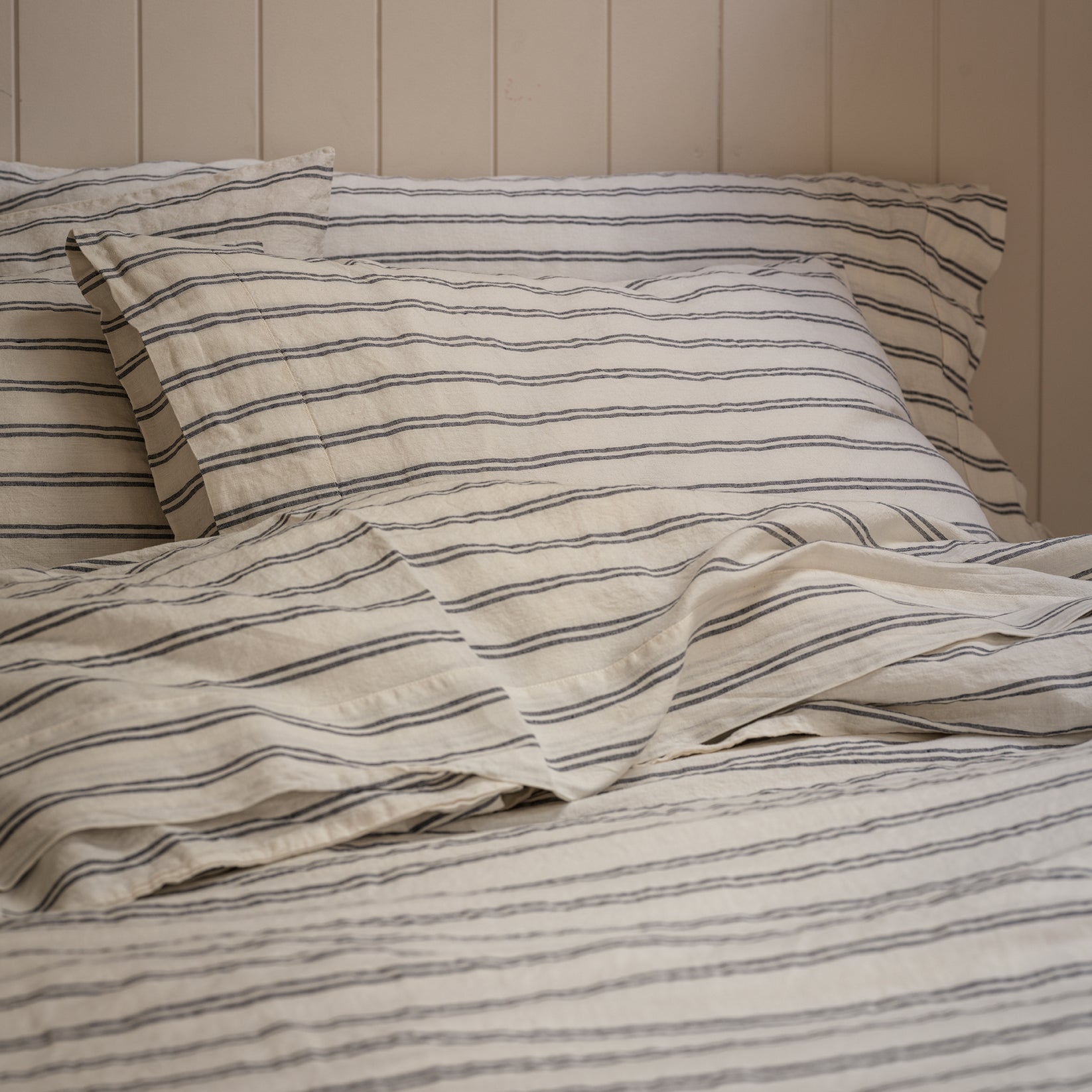 Ivory Kemptown Stripe Linen Blend Duvet Cover | Piglet in Bed US