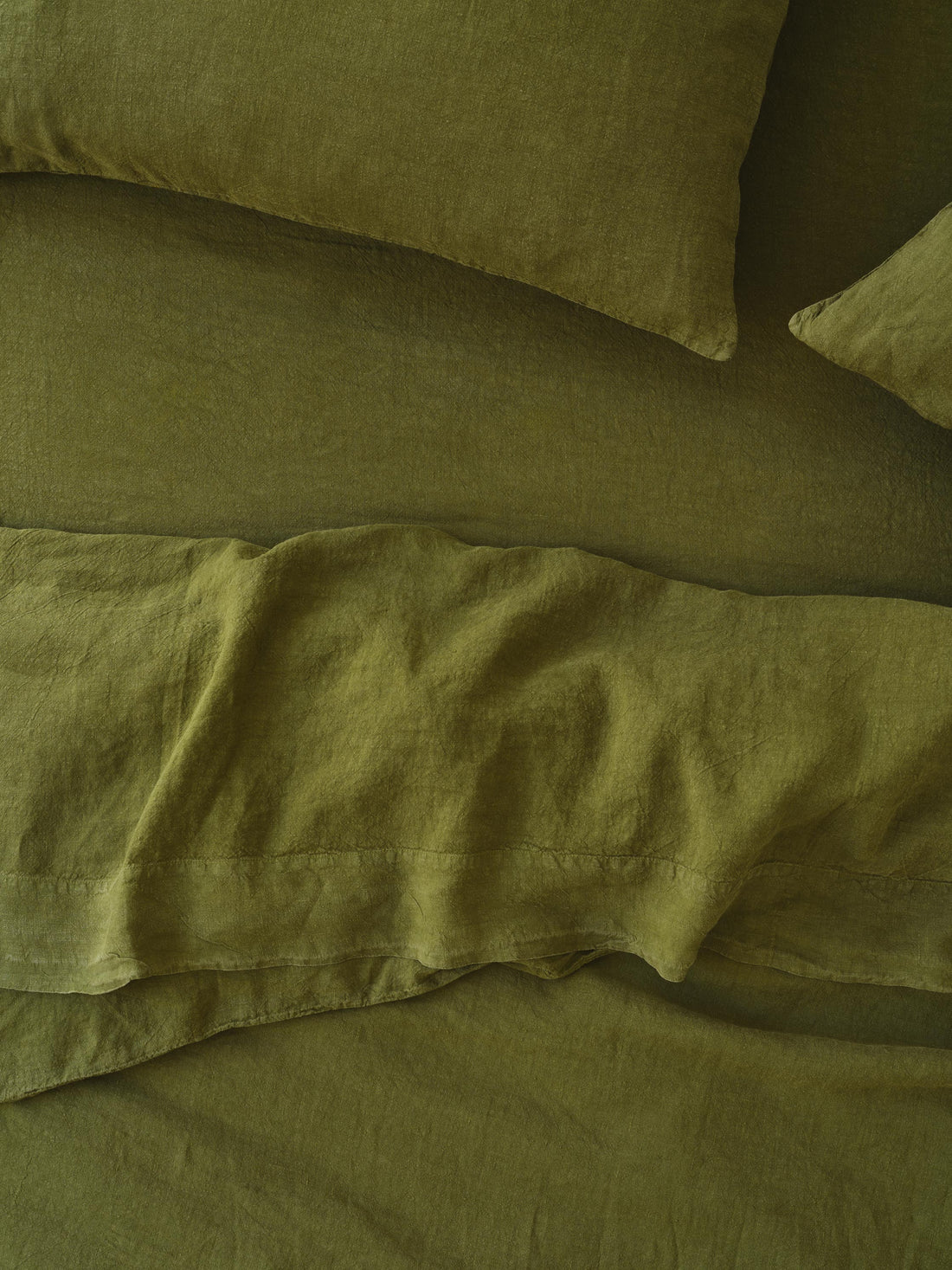 Botanical Green Linen Blend Pillowcases (Pair) | Piglet in Bed US