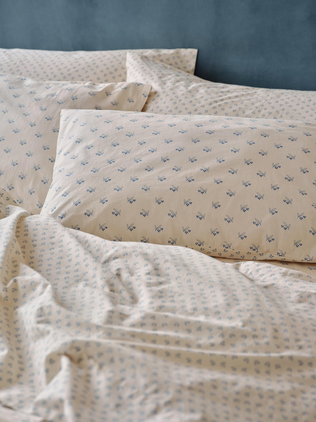 Cove Blue Martha Floral Cotton Pillowcases (Pair) | Piglet in Bed US
