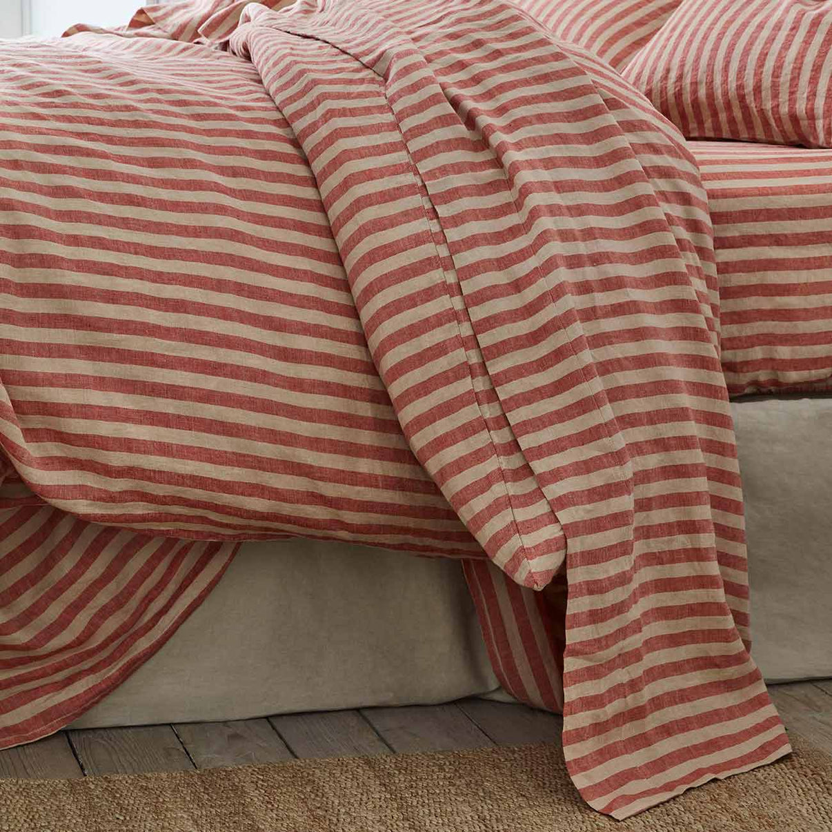 Sandstone Red Pembroke Stripe Linen Blend Fitted Sheet | Piglet in Bed US