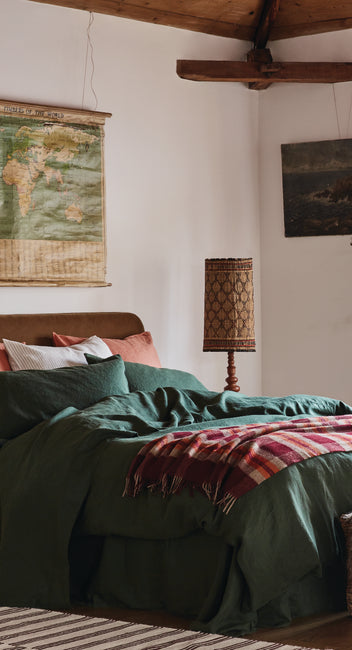 Raspberry 100% Linen Duvet Cover | Piglet in Bed US