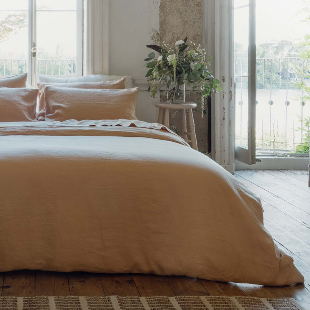 Linen duvet covers & linen comforters | Piglet in Bed US
